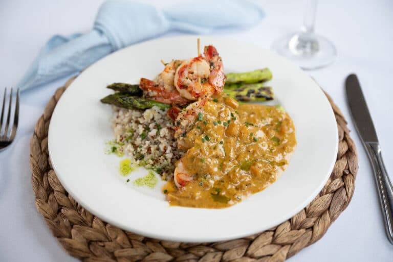 A Caterer's Guide to Plated Dinners for Wedding Meal Service | Sterling ...